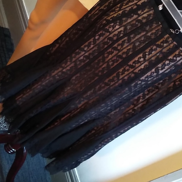 LOFT | Skirts | Loft Black Lace Overlay Nude Lining | Poshmark